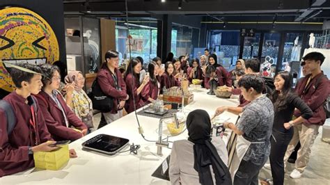 Fakta Menarik Kuliah Di Program Creative Communication Binus University