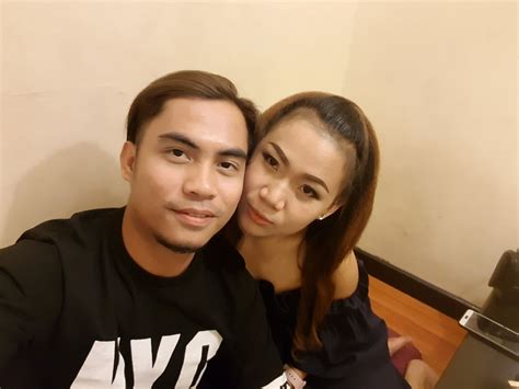 រកឯណាបាន ប្រពន្ធលោក ឆាយ វីរៈយុទ្ធ ទាំងស្អាត ទាំងពូកែ ទាំងមានចំណេះដឹងខ្ពស់