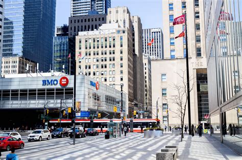 Bilingual Toronto Workers Who Speak These Languages Could Get The