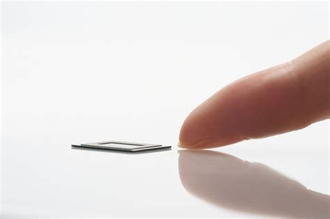 Samsung Enters Mass Production For Industry S Thinnest LPDDR X Memory Lowyat NET