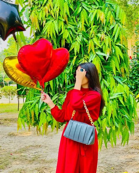 kalsoom nazar iamkalsoomm instagram photos and videos