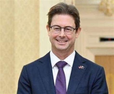 លោក សុខ ឥសាន បរិយាយ ពីនេះពីនោះពាក់ព័ន្ធកម្ពុជា ត សារព័ត៌មាន នគរវត្ត