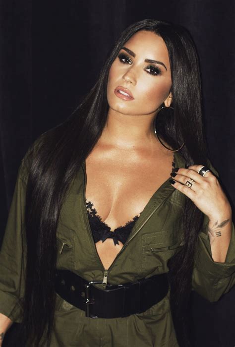 Thicc Demi Lovato Such A Fucking Hottie Huge Tits And Big Fabulous Ass