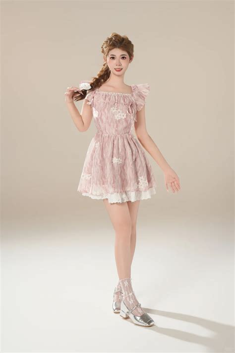 ④条漂亮的小裙子每条都好好看！！