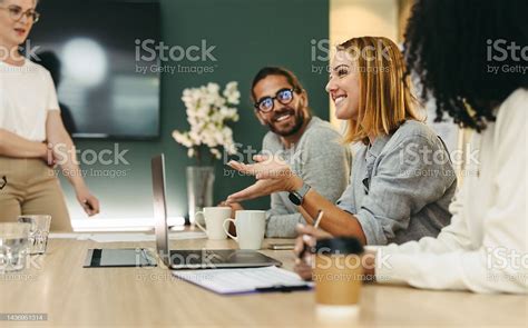 왜 여자가 남자보다 의사소통을 더 잘할까