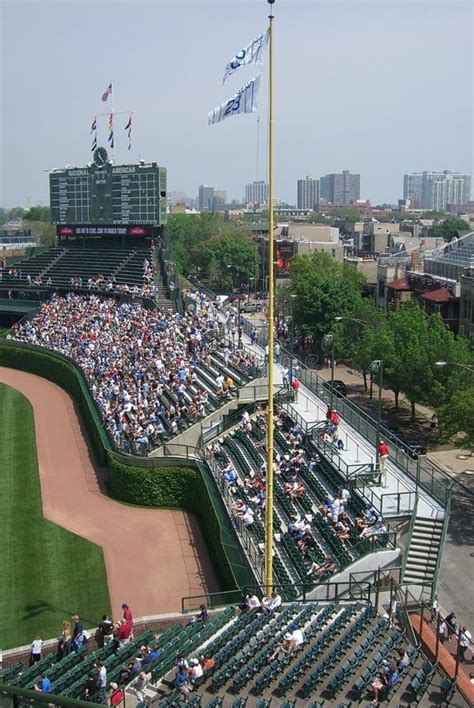 Wrigley Field Chicago Cubs Bleachers And Ivy Editorial Image Image Of Grass Flags 9519115
