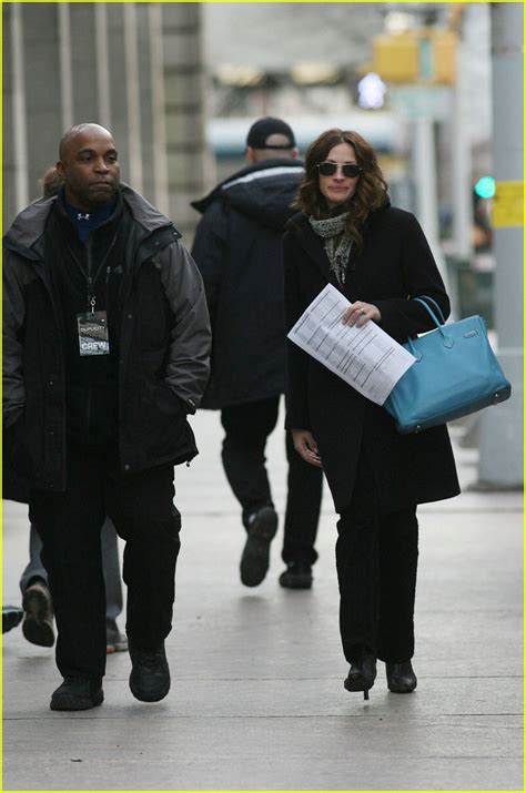 Julia Roberts Lives In Duplicity Photo 1020951 Photos Just Jared Celebrity News And