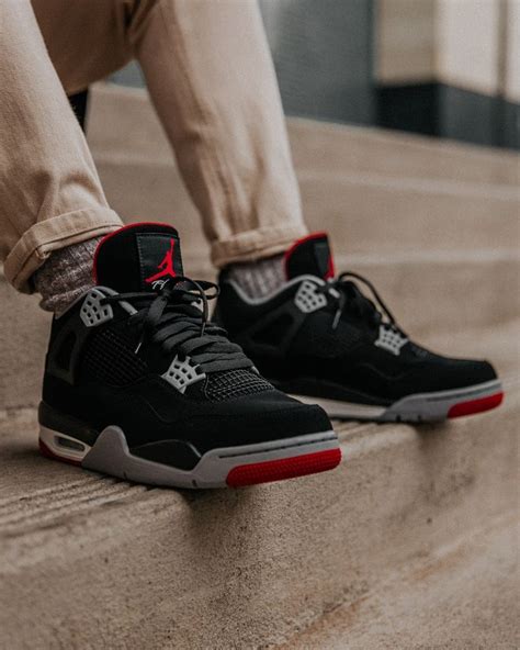 Jordan Retro 4 Black And Red