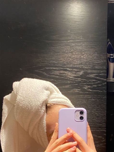 Pin tillagd av 𝐦𝐢𝐬𝐬 𝐲𝐚𝐬𝐦𝐢𝐧 på vogue beauties