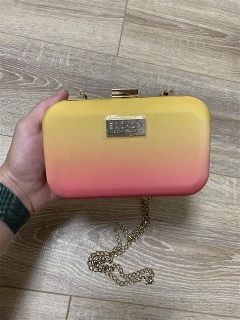 Клач Escada — ціна 1399 грн у каталозі Клатчі Купити аксесуари за