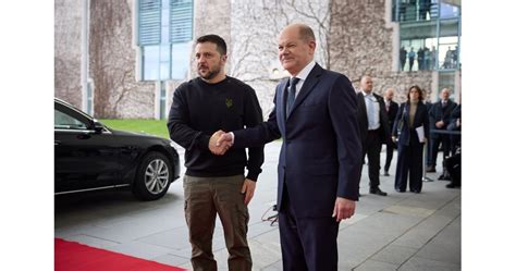 Шолц говори със Зеленски за първи път след разговора си с Путин