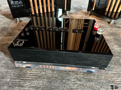 Alsyvox Audio Design Tintoretto X Full Range Planar Speakers Photo