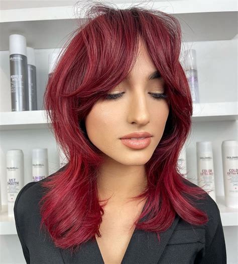 30 Best Medium Layered Haircuts With Bangs To Style In 2026