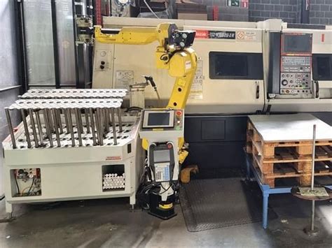 Robojob Turn Assist Loading Robot 6 Axis