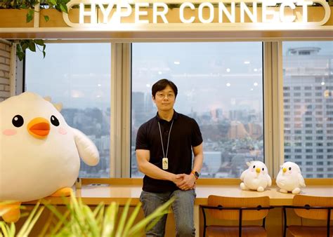 Linkedin Hyperconnect 페이지 ‘월급 주는 착한 라방으로 하쿠나라이브 20 확 바뀝니다