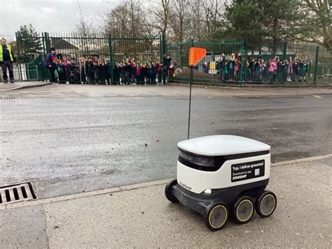 Ks1 Robot Visit Cookridge Primary