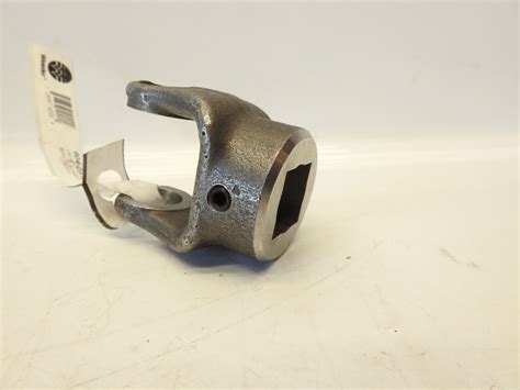 Weasler 1 Square Hole Set Screw Implement Yoke 0675 Series 804 0516