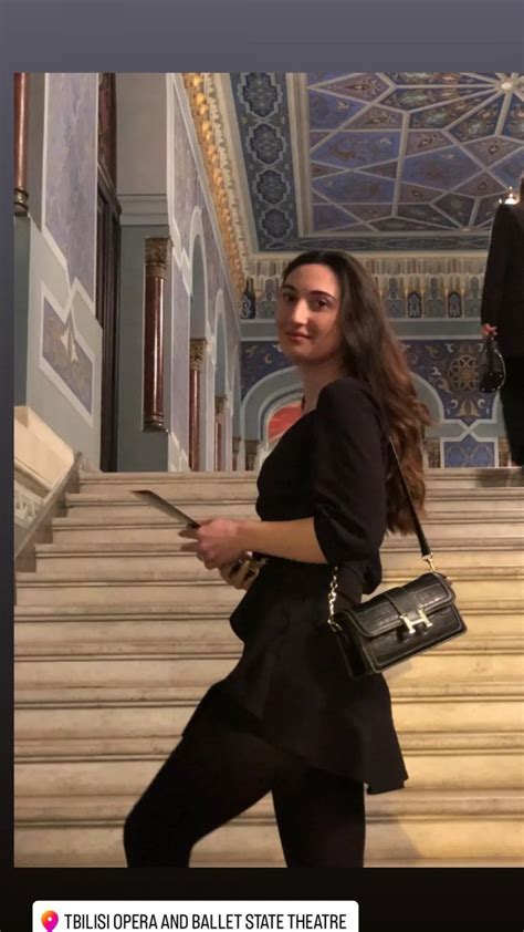 ქართული ენისა და ლიტერატურის მასწავლებელი