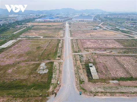 Lo T Sai Ph M T I D N Trung T M Logistics Qu C T B C Giang