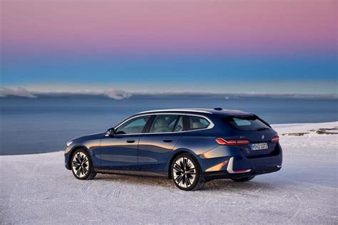 The New Bmw 5 Series Touring Is A Luxury Wagon In An Suv World