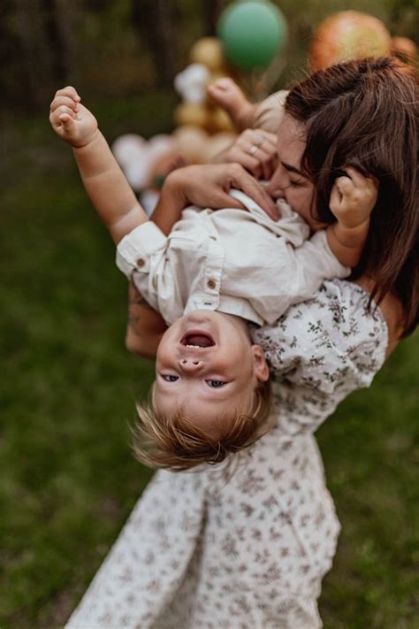 Семейная фотосессия на улице летом Семейные фотосессии Фотосессия Фотоидеи для семьи