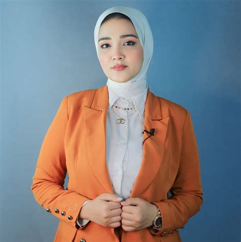 مقضي الصيف كلة في الجونة كده كده😂😂🤣 سؤال ع الماشي 🎤 سؤالع