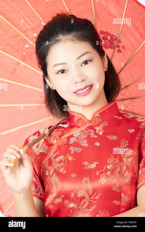 Traditional Chinese Girl