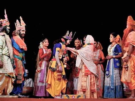 Assams Indigenous Crafts And Textiles Ki Hikila Knowledge In Assamese