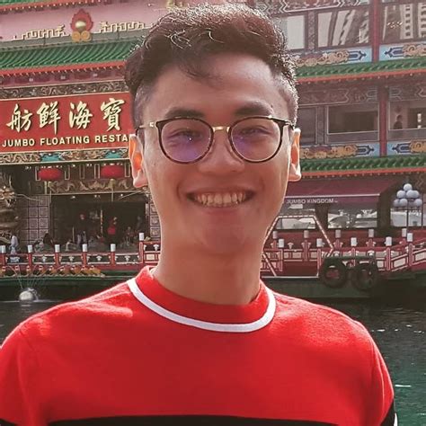 Yb Suen Yb Suen • Threads Say More