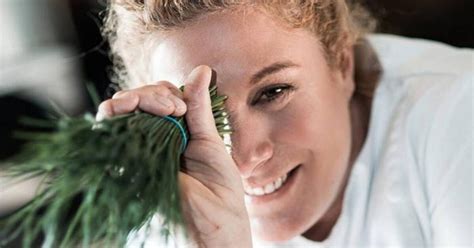 Най добрата жена шеф готвач в света посети Северозапада видео