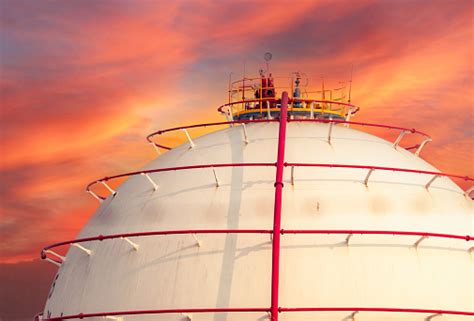 산업용 가스 저장 탱크 Lng 또는 액화 천연 가스 저장 탱크 석유 정유 공장의 구형 가스 저수지 지상 저장 탱크 천연 가스 저장 산업 볼 모양 Lpg 탱크 액화 석유