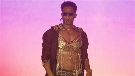 الموسيقيين توضح حقيقة إيقاف محمد رمضان عن الغناء بعد حفله في أمريكا