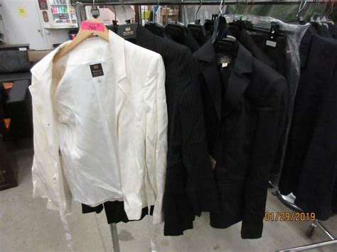 9 Massimo Nuhi Ladies Suit Jackets Some With Skirts