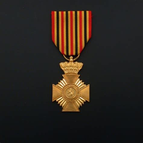 Officieel Militair Ereteken Medaille 1e Klasse Uniformbaret
