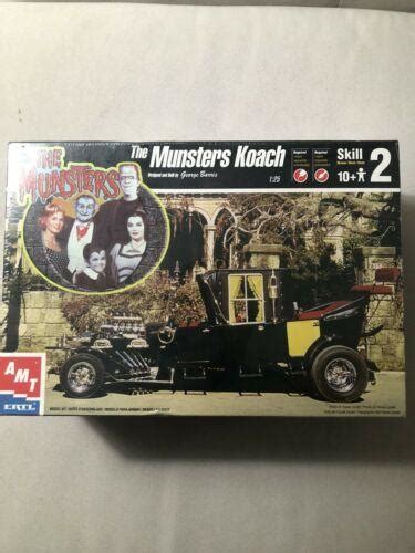 The Munsters Koach 125 Scale Model Kit 30098 3866934889