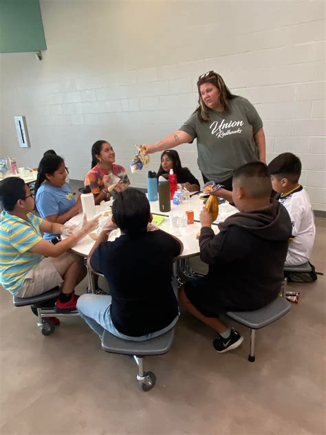 Boevers Elementary A Community School Home