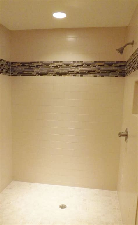 Interceramic Wall Tile With Glass Accent Band Bathroom Interior