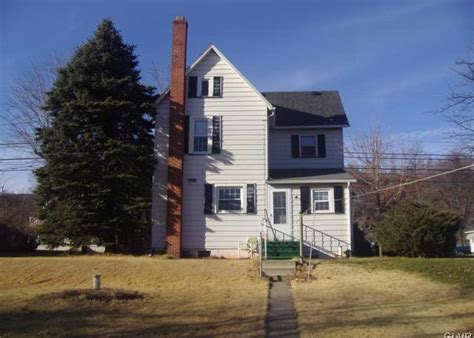 1204 Blue Valley Dr Pen Argyl Pa 18072 Redfin