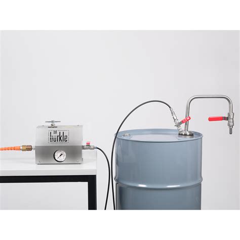 Dispensing System For Solvent With Discharge Elbow Compressed Air