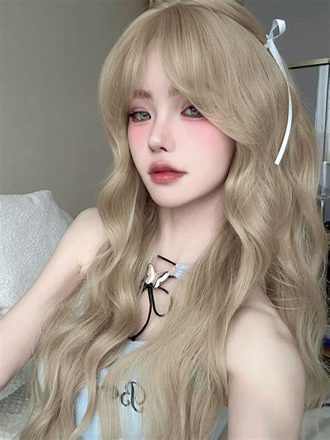 Light Brown Long Wavy Synthetic Wig