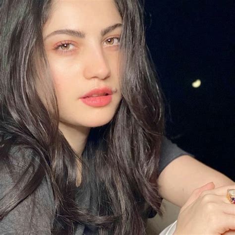 Pin On Neelam Muneer