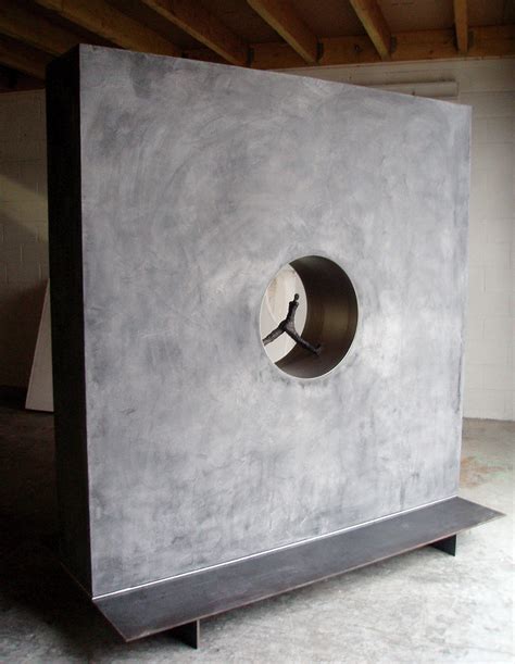 Sculptor Nathalie Decoster Nuvo