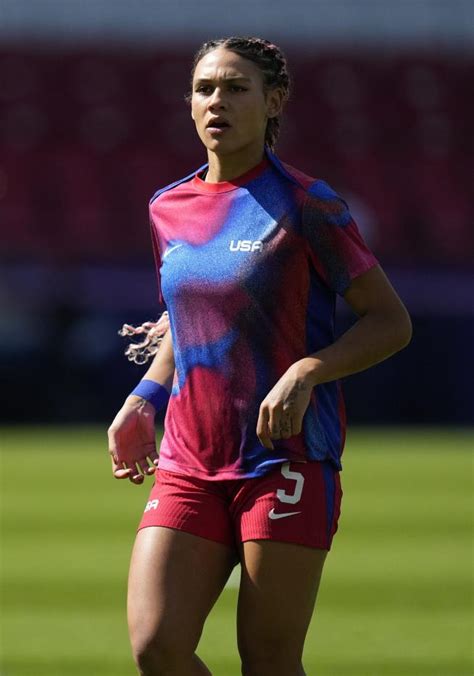 Dennis Rodman Issues Apology To Babe Trinity