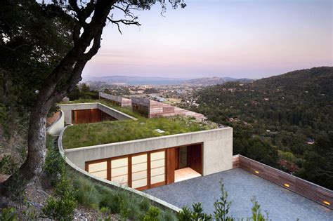 15 Hillside Homes That Know How To Embrace The Landscape