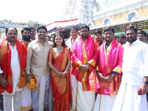 Manchu Manoj With Wife Bhuma Mounika Reddy And Son Visits Tirumala తిరుమల శ్రీవారిని
