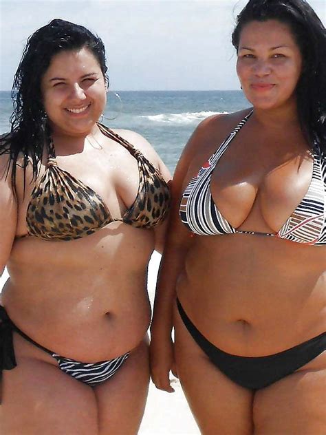 Pair Of Cute And Chunky Bbws In Bikinis Scrolller