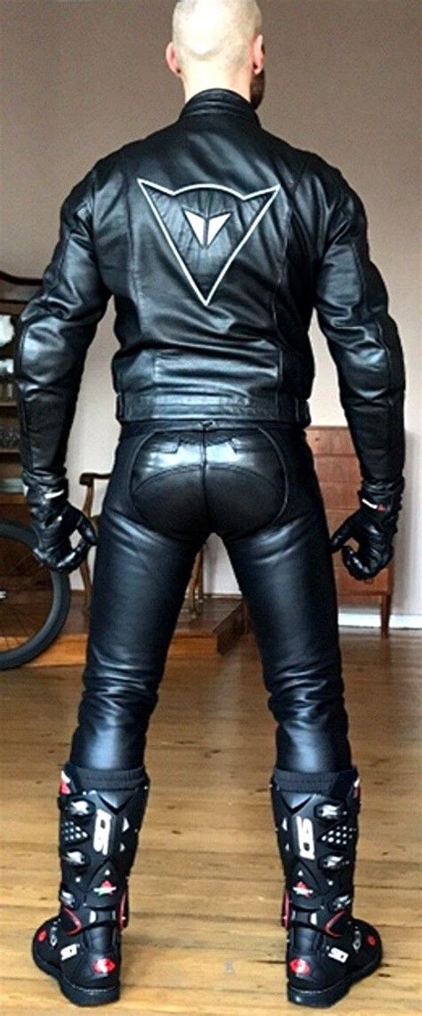 Pin By Bob Walker On Leather 2 Mens Leather Clothing Leather Outfit