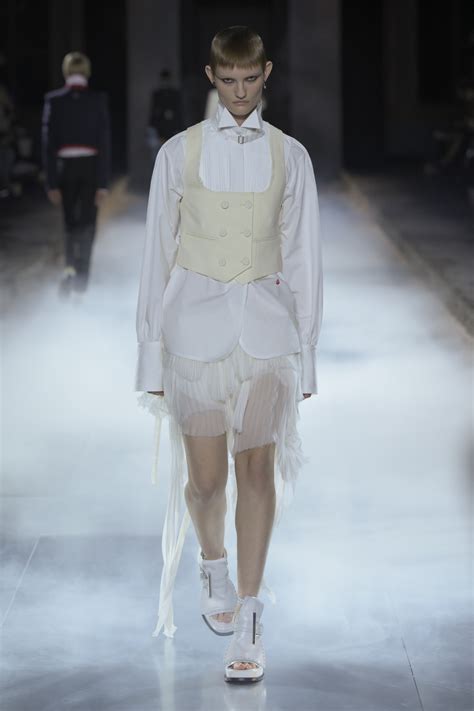 Alexander Mcqueen Spring 2025 Ready To Wear Collection [photos]