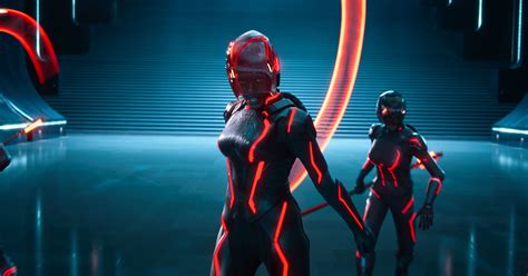 Tron Ares está a las puertas y tiene nuevo tráiler y póster oficial