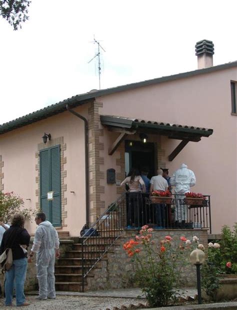 Mamma Uccisa Padre Allergastolo E I Figli Rischiano Di Perdere La Casa